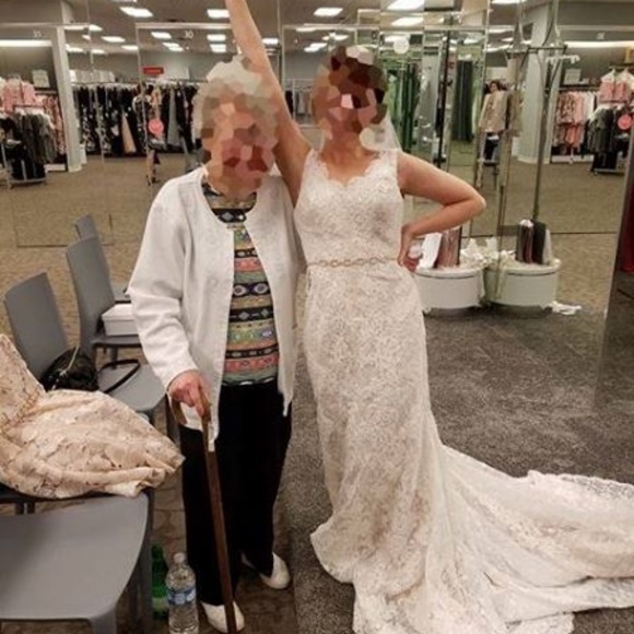 Oleg Cassini | Dresses | Lace Trumpet Oleg Cassini Wedding Dress | Poshmark
